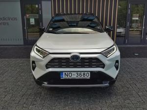 Balts Toyota RAV4 2019 Rīga, ar dzinēja tilpumu 2.50 L un nobraukumu 102 tūkst. km par 30500 €, foto 3 vietnē AUTOMOTO.COM.LV