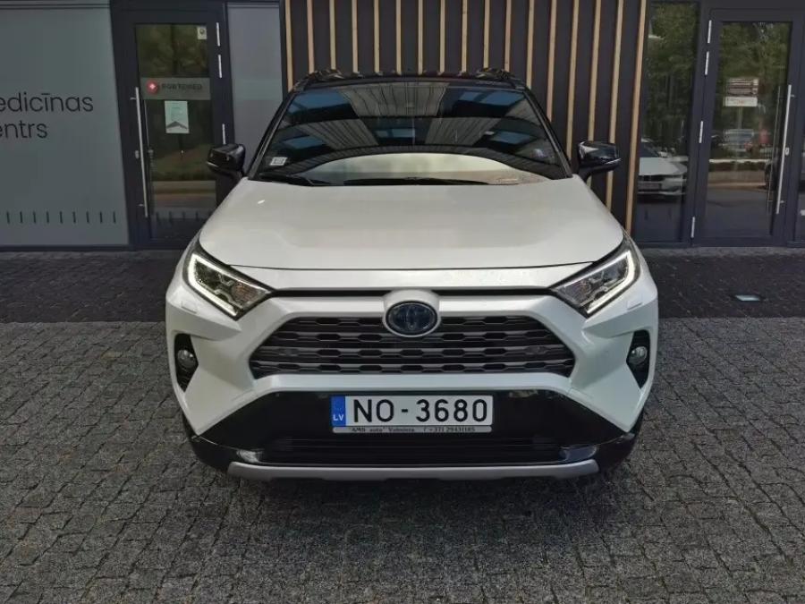 Balts Toyota RAV4 2019 Rīga, ar dzinēja tilpumu 2.50 L un nobraukumu 102 tūkst. km par 30500 €, foto 3 vietnē AUTOMOTO.COM.LV