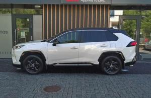 Balts Toyota RAV4 2019 Rīga, ar dzinēja tilpumu 2.50 L un nobraukumu 102 tūkst. km par 30500 €, foto 6 vietnē AUTOMOTO.COM.LV