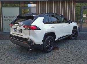 Balts Toyota RAV4 2019 Rīga, ar dzinēja tilpumu 2.50 L un nobraukumu 102 tūkst. km par 30500 €, foto 7 vietnē AUTOMOTO.COM.LV