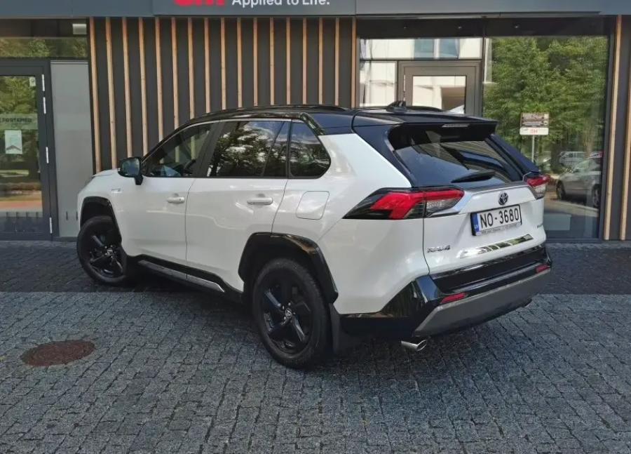 Balts Toyota RAV4 2019 Rīga, ar dzinēja tilpumu 2.50 L un nobraukumu 102 tūkst. km par 30500 €, foto 9 vietnē AUTOMOTO.COM.LV