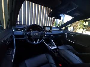 Balts Toyota RAV4 2019 Rīga, ar dzinēja tilpumu 2.50 L un nobraukumu 102 tūkst. km par 30500 €, foto 10 vietnē AUTOMOTO.COM.LV