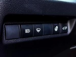 Balts Toyota RAV4 2019 Rīga, ar dzinēja tilpumu 2.50 L un nobraukumu 102 tūkst. km par 30500 €, foto 21 vietnē AUTOMOTO.COM.LV