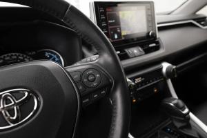 Balts Toyota RAV4 2019 Jelgava, ar dzinēja tilpumu 2.50 L un nobraukumu 140 tūkst. km par 26450 €, foto 20 vietnē AUTOMOTO.COM.LV