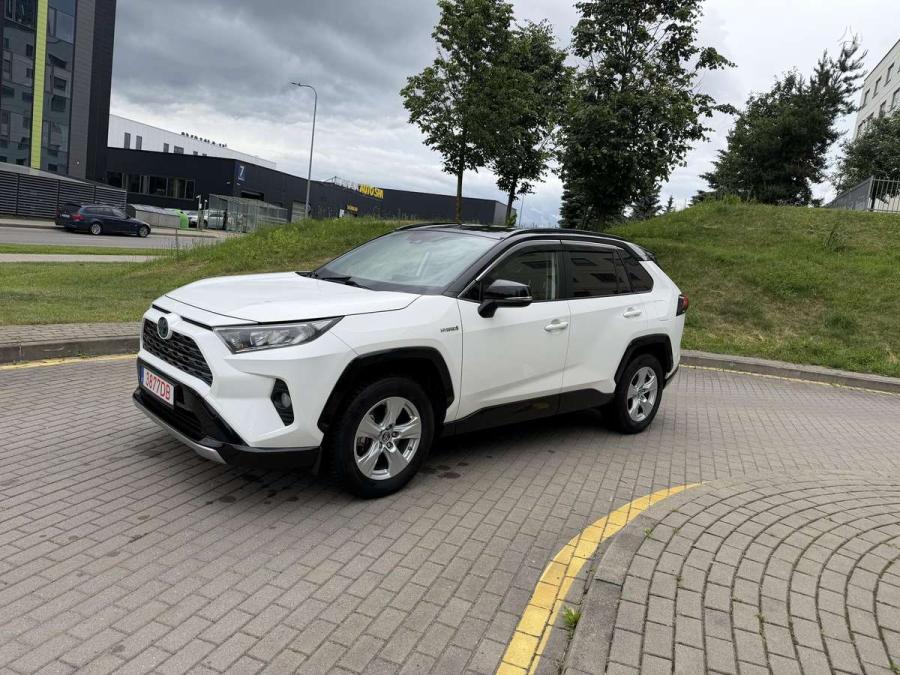 Balts Toyota RAV4 2019 Viļņa, ar dzinēja tilpumu 2.49 L un nobraukumu 236 tūkst. km par 17950 €, foto 12 vietnē AUTOMOTO.COM.LV
