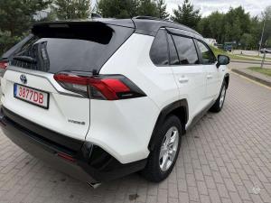 Balts Toyota RAV4 2019 Viļņa, ar dzinēja tilpumu 2.49 L un nobraukumu 236 tūkst. km par 17950 €, foto 22 vietnē AUTOMOTO.COM.LV