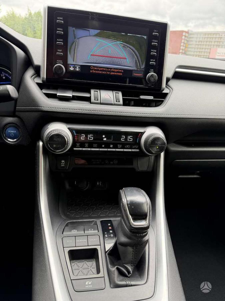 Balts Toyota RAV4 2019 Viļņa, ar dzinēja tilpumu 2.49 L un nobraukumu 236 tūkst. km par 17950 €, foto 30 vietnē AUTOMOTO.COM.LV