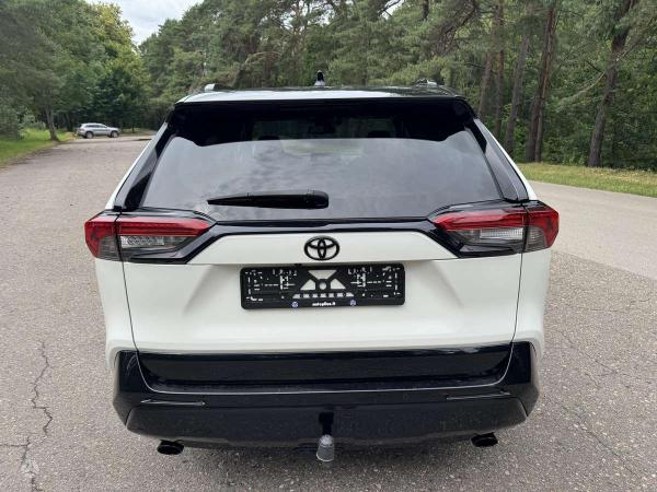 Balts Toyota RAV4 2019 Kauņa, ar dzinēja tilpumu 2.49 L un nobraukumu 129 tūkst. km par 24950 €, foto 7 vietnē AUTOMOTO.COM.LV
