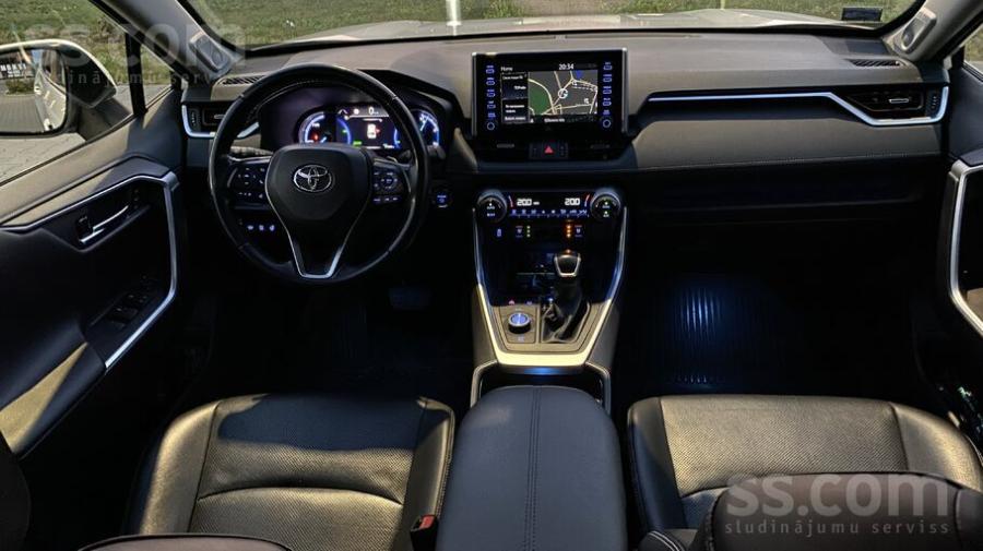 Balts Toyota RAV4 2019 Jelgava, ar dzinēja tilpumu 2.50 L un nobraukumu 145 tūkst. km par 25500 €, foto 10 vietnē AUTOMOTO.COM.LV