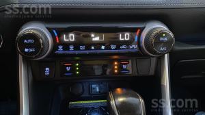 Balts Toyota RAV4 2019 Jelgava, ar dzinēja tilpumu 2.50 L un nobraukumu 145 tūkst. km par 25500 €, foto 13 vietnē AUTOMOTO.COM.LV