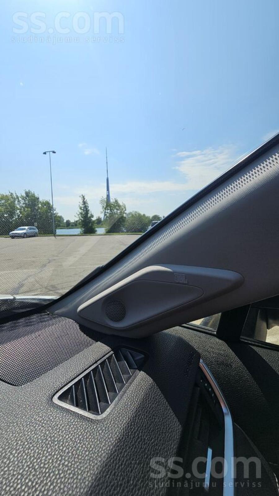 Balts Toyota RAV4 2019 Rīga, ar dzinēja tilpumu 2.50 L un nobraukumu 104 tūkst. km par 27100 €, foto 15 vietnē AUTOMOTO.COM.LV