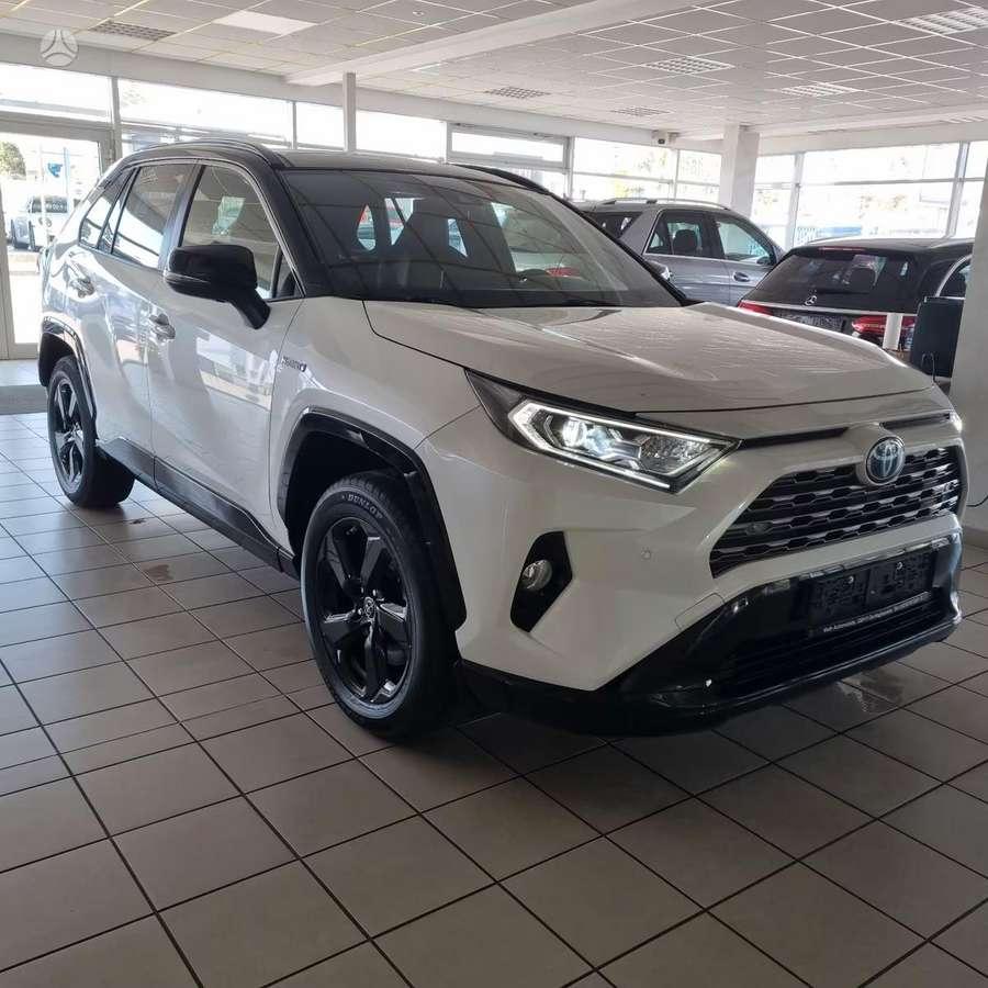 Balts Toyota RAV4 2019 Viļņa, ar dzinēja tilpumu 2.50 L un nobraukumu 145 tūkst. km par 25900 €, foto 4 vietnē AUTOMOTO.COM.LV