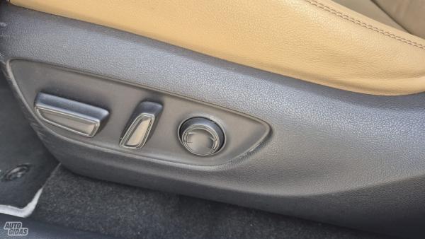 Balts Toyota RAV4 2019 Viļņa, ar dzinēja tilpumu 2.00 L un nobraukumu 132 tūkst. km par 26500 €, foto 9 vietnē AUTOMOTO.COM.LV