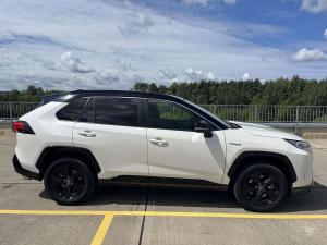 Balts Toyota RAV4 2019 Viļņa, ar dzinēja tilpumu 2.49 L un nobraukumu 133 tūkst. km par 25999 €, foto 8 vietnē AUTOMOTO.COM.LV