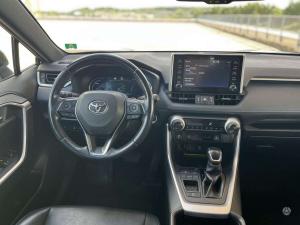 Balts Toyota RAV4 2019 Viļņa, ar dzinēja tilpumu 2.49 L un nobraukumu 133 tūkst. km par 25999 €, foto 13 vietnē AUTOMOTO.COM.LV