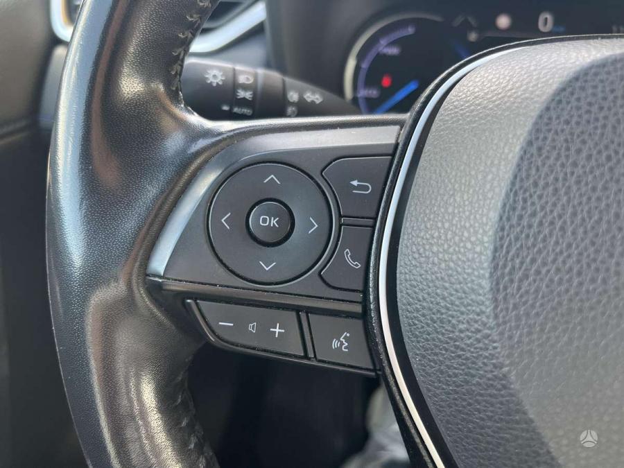 Balts Toyota RAV4 2019 Viļņa, ar dzinēja tilpumu 2.49 L un nobraukumu 133 tūkst. km par 25999 €, foto 21 vietnē AUTOMOTO.COM.LV