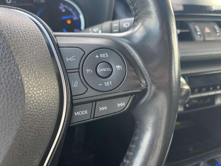Balts Toyota RAV4 2019 Viļņa, ar dzinēja tilpumu 2.49 L un nobraukumu 133 tūkst. km par 25999 €, foto 22 vietnē AUTOMOTO.COM.LV