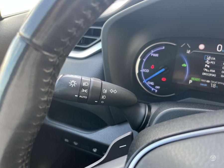 Balts Toyota RAV4 2019 Viļņa, ar dzinēja tilpumu 2.49 L un nobraukumu 133 tūkst. km par 25999 €, foto 23 vietnē AUTOMOTO.COM.LV
