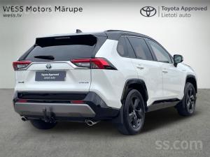 Balts Toyota RAV4 2019 Rīga, ar dzinēja tilpumu 2.50 L un nobraukumu 68 tūkst. km par 28990 €, foto 3 vietnē AUTOMOTO.COM.LV