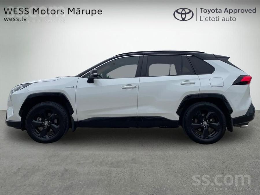 Balts Toyota RAV4 2019 Rīga, ar dzinēja tilpumu 2.50 L un nobraukumu 68 tūkst. km par 28990 €, foto 4 vietnē AUTOMOTO.COM.LV
