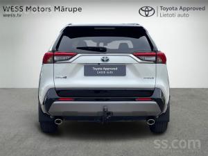 Balts Toyota RAV4 2019 Rīga, ar dzinēja tilpumu 2.50 L un nobraukumu 68 tūkst. km par 28990 €, foto 5 vietnē AUTOMOTO.COM.LV