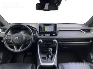 Balts Toyota RAV4 2019 Rīga, ar dzinēja tilpumu 2.50 L un nobraukumu 68 tūkst. km par 28990 €, foto 9 vietnē AUTOMOTO.COM.LV