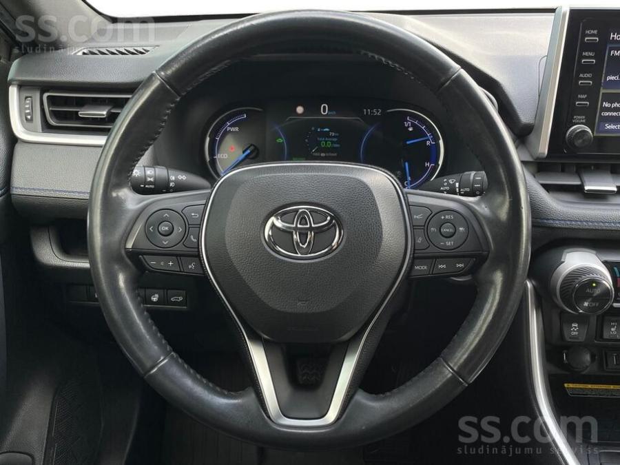 Balts Toyota RAV4 2019 Rīga, ar dzinēja tilpumu 2.50 L un nobraukumu 68 tūkst. km par 28990 €, foto 10 vietnē AUTOMOTO.COM.LV