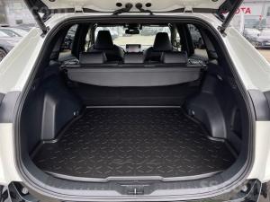 Balts Toyota RAV4 2019 Rīga, ar dzinēja tilpumu 2.50 L un nobraukumu 68 tūkst. km par 28990 €, foto 11 vietnē AUTOMOTO.COM.LV
