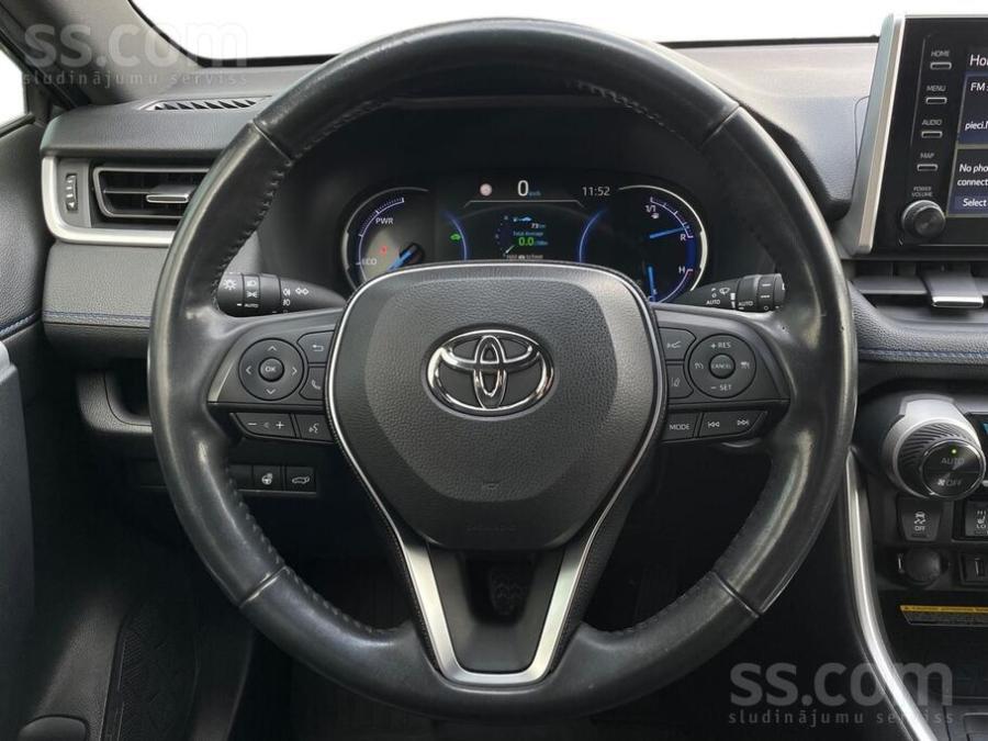 Balts Toyota RAV4 2019 Rīga, ar dzinēja tilpumu 2.50 L un nobraukumu 68 tūkst. km par 28990 €, foto 13 vietnē AUTOMOTO.COM.LV