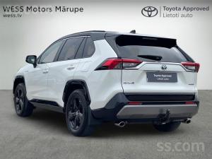 Balts Toyota RAV4 2019 Rīga, ar dzinēja tilpumu 2.50 L un nobraukumu 68 tūkst. km par 28990 €, foto 18 vietnē AUTOMOTO.COM.LV