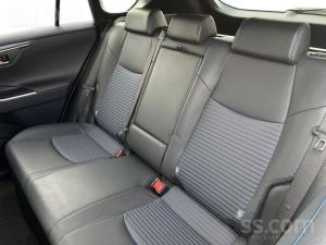 Balts Toyota RAV4 2019 Rīga, ar dzinēja tilpumu 2.50 L un nobraukumu 68 tūkst. km par 28990 €, foto 20 vietnē AUTOMOTO.COM.LV