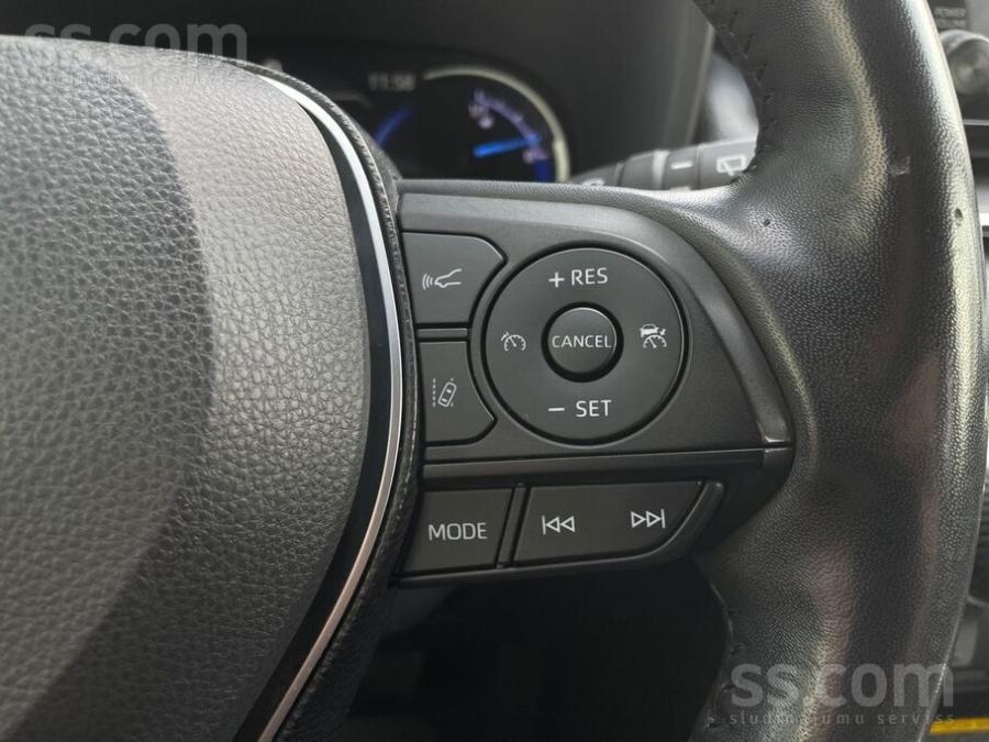 Balts Toyota RAV4 2019 Rīga, ar dzinēja tilpumu 2.50 L un nobraukumu 68 tūkst. km par 28990 €, foto 23 vietnē AUTOMOTO.COM.LV