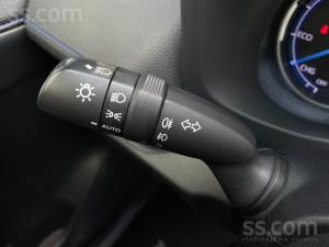 Balts Toyota RAV4 2019 Rīga, ar dzinēja tilpumu 2.50 L un nobraukumu 68 tūkst. km par 28990 €, foto 24 vietnē AUTOMOTO.COM.LV