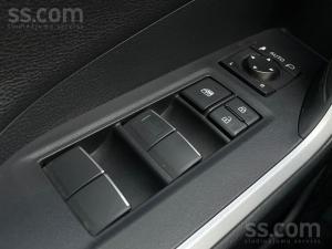 Balts Toyota RAV4 2019 Rīga, ar dzinēja tilpumu 2.50 L un nobraukumu 68 tūkst. km par 28990 €, foto 26 vietnē AUTOMOTO.COM.LV