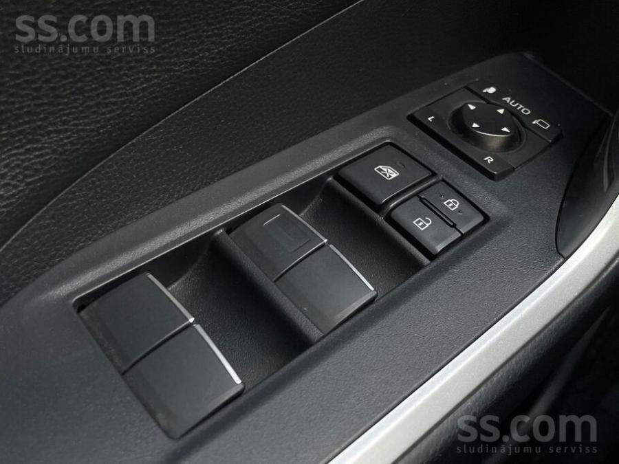 Balts Toyota RAV4 2019 Rīga, ar dzinēja tilpumu 2.50 L un nobraukumu 68 tūkst. km par 28990 €, foto 26 vietnē AUTOMOTO.COM.LV