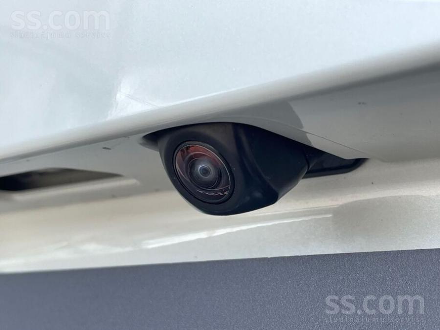 Balts Toyota RAV4 2019 Rīga, ar dzinēja tilpumu 2.50 L un nobraukumu 68 tūkst. km par 28990 €, foto 33 vietnē AUTOMOTO.COM.LV