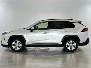 Balts Toyota RAV4 2019 Viļņa, ar dzinēja tilpumu 1.99 L un nobraukumu 98 tūkst. km par 22900 €, foto 4 vietnē AUTOMOTO.COM.LV