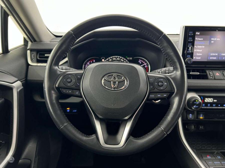 Balts Toyota RAV4 2019 Viļņa, ar dzinēja tilpumu 1.99 L un nobraukumu 98 tūkst. km par 22900 €, foto 13 vietnē AUTOMOTO.COM.LV