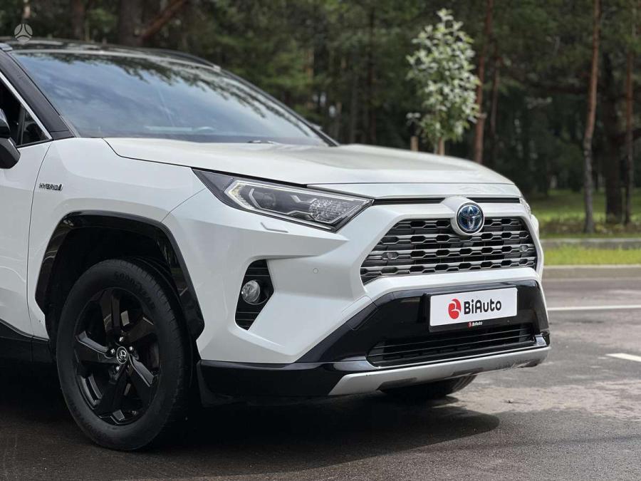 Balts Toyota RAV4 2019 Utena, ar dzinēja tilpumu 2.49 L un nobraukumu 178 tūkst. km par 23900 €, foto 7 vietnē AUTOMOTO.COM.LV