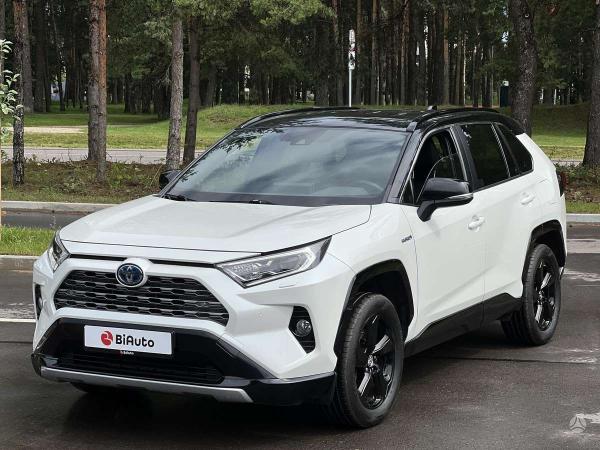 Белый Тойота РАВ 4 2019 в Утена, объемом двигателя 2.49 л и пробегом 178 тыс. км за 23900 €, фото 9 на AUTOMOTO.COM.LV