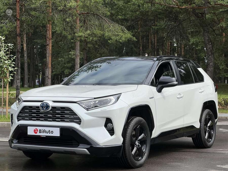 Balts Toyota RAV4 2019 Utena, ar dzinēja tilpumu 2.49 L un nobraukumu 178 tūkst. km par 23900 €, foto 12 vietnē AUTOMOTO.COM.LV