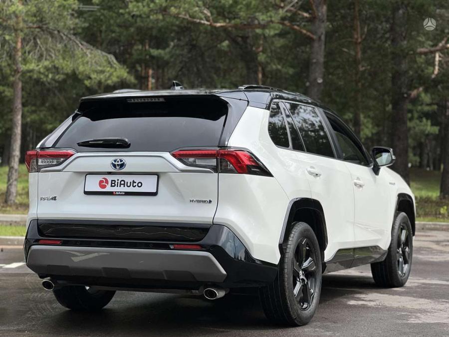 Balts Toyota RAV4 2019 Utena, ar dzinēja tilpumu 2.49 L un nobraukumu 178 tūkst. km par 23900 €, foto 15 vietnē AUTOMOTO.COM.LV