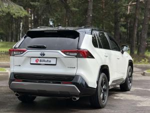 Balts Toyota RAV4 2019 Utena, ar dzinēja tilpumu 2.49 L un nobraukumu 178 tūkst. km par 23900 €, foto 16 vietnē AUTOMOTO.COM.LV