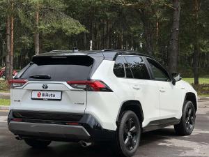 Balts Toyota RAV4 2019 Utena, ar dzinēja tilpumu 2.49 L un nobraukumu 178 tūkst. km par 23900 €, foto 17 vietnē AUTOMOTO.COM.LV