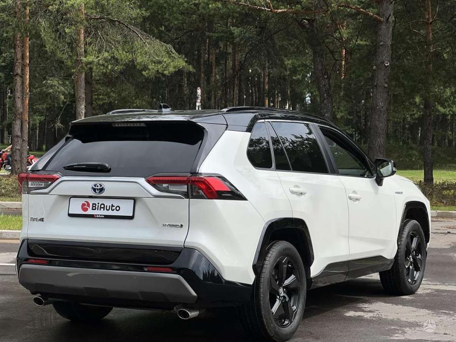 Balts Toyota RAV4 2019 Utena, ar dzinēja tilpumu 2.49 L un nobraukumu 178 tūkst. km par 23900 €, foto 17 vietnē AUTOMOTO.COM.LV
