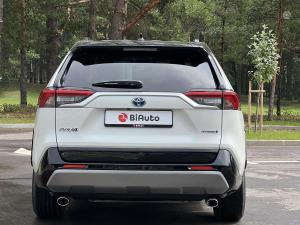 Balts Toyota RAV4 2019 Utena, ar dzinēja tilpumu 2.49 L un nobraukumu 178 tūkst. km par 23900 €, foto 18 vietnē AUTOMOTO.COM.LV