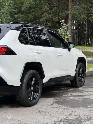 Balts Toyota RAV4 2019 Utena, ar dzinēja tilpumu 2.49 L un nobraukumu 178 tūkst. km par 23900 €, foto 26 vietnē AUTOMOTO.COM.LV