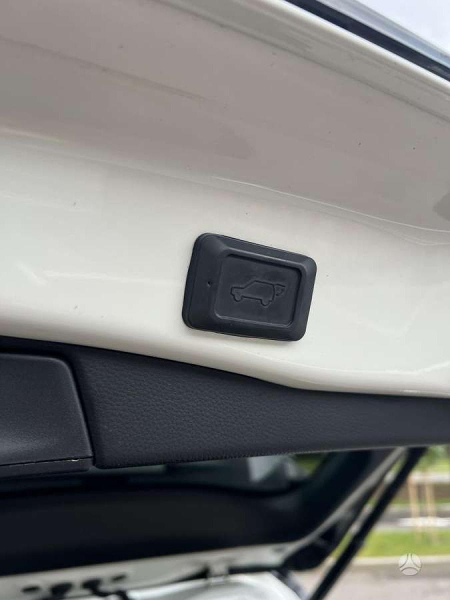 Balts Toyota RAV4 2019 Utena, ar dzinēja tilpumu 2.49 L un nobraukumu 178 tūkst. km par 23900 €, foto 28 vietnē AUTOMOTO.COM.LV
