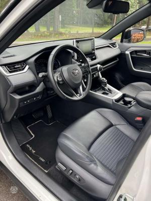 Balts Toyota RAV4 2019 Utena, ar dzinēja tilpumu 2.49 L un nobraukumu 178 tūkst. km par 23900 €, foto 33 vietnē AUTOMOTO.COM.LV