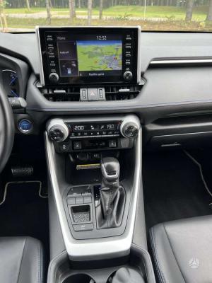 Balts Toyota RAV4 2019 Utena, ar dzinēja tilpumu 2.49 L un nobraukumu 178 tūkst. km par 23900 €, foto 39 vietnē AUTOMOTO.COM.LV